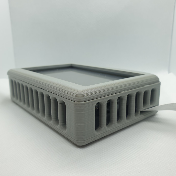 3D Printable Raspberry Pi 4B with 5 Inch Touch Screen Case by Tanner Guerra