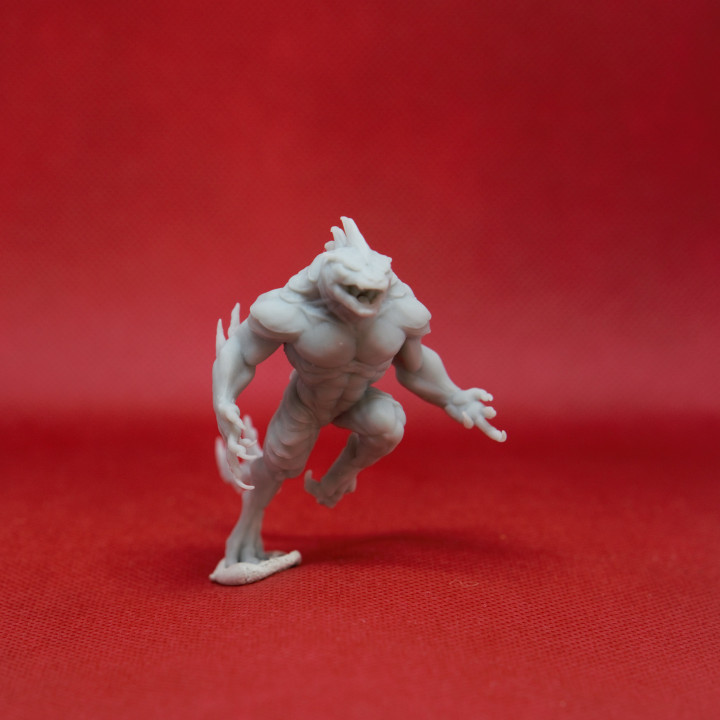 3D Printable Troglodyte - Tabletop Miniature by YKS Miniatures