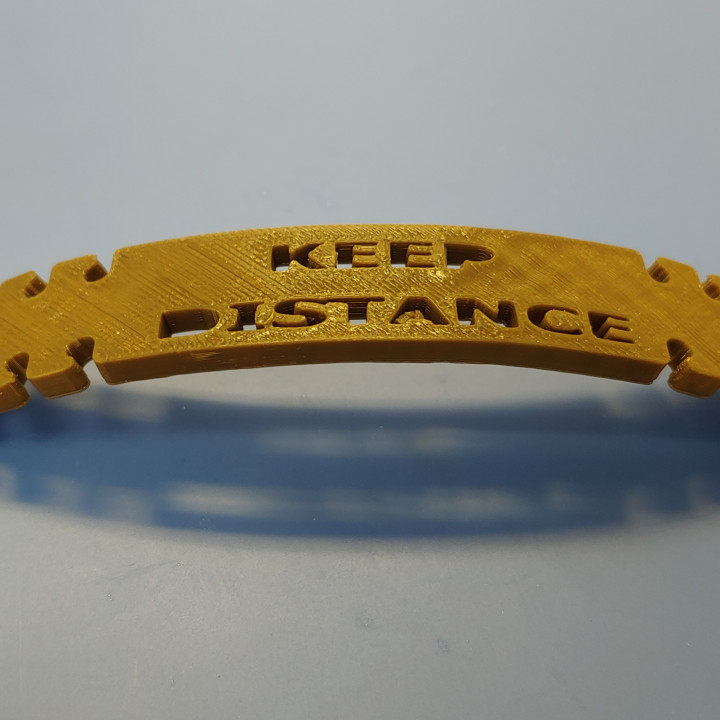 3D Printable Strap Mask by Hector Jimenez