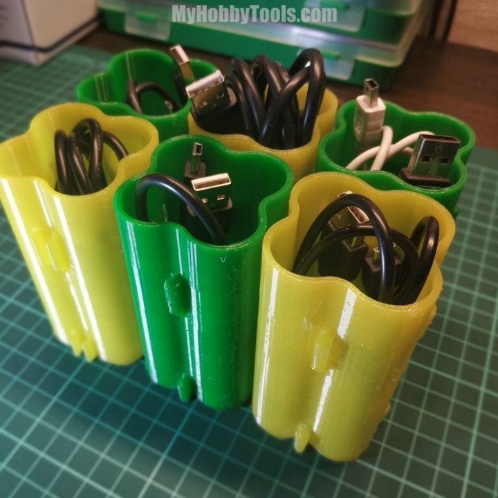 3D Printable Puzzle Boxes for USB cables by Aleksandr Aleksandrov