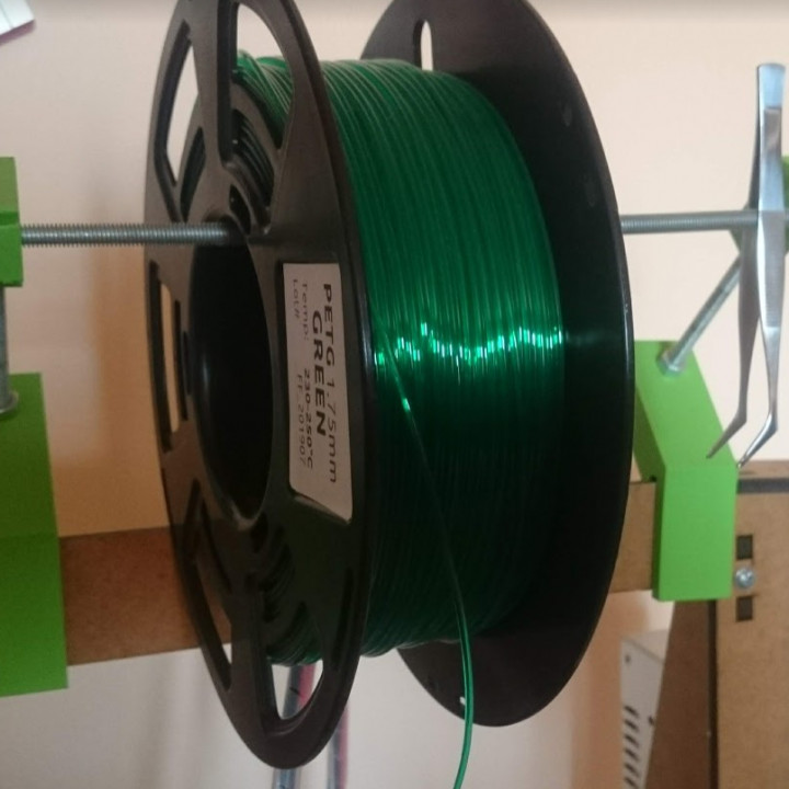 3D Printable 3D printer filament support by Simedru Florin