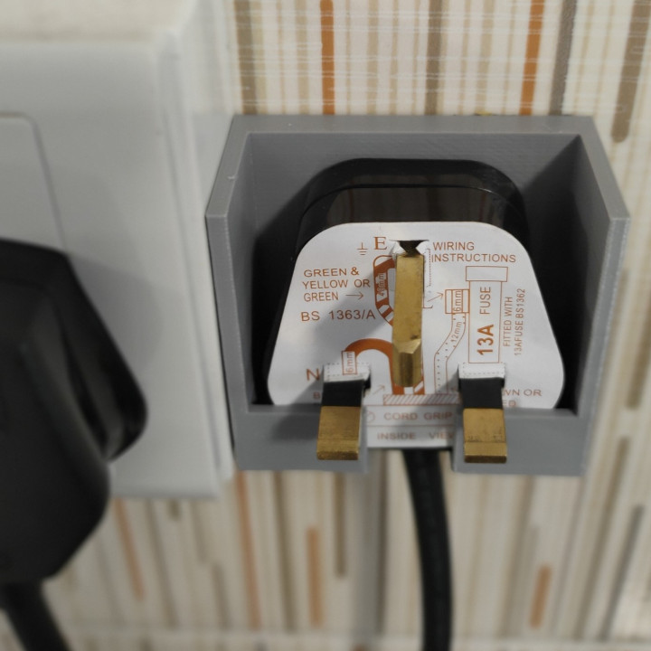 3D Printable Power plug Holder by William