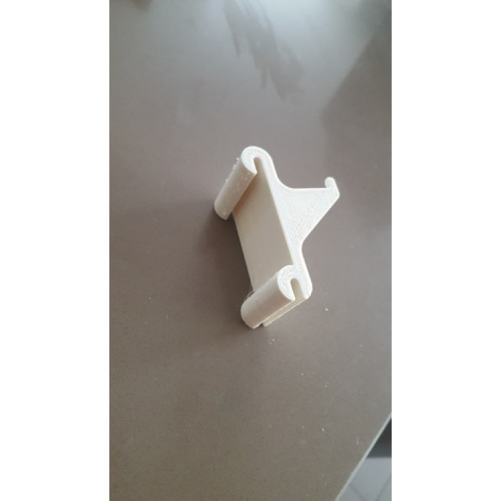 3D Printable Wall Mounting system for 5x5cm metal roster by stijn peeters