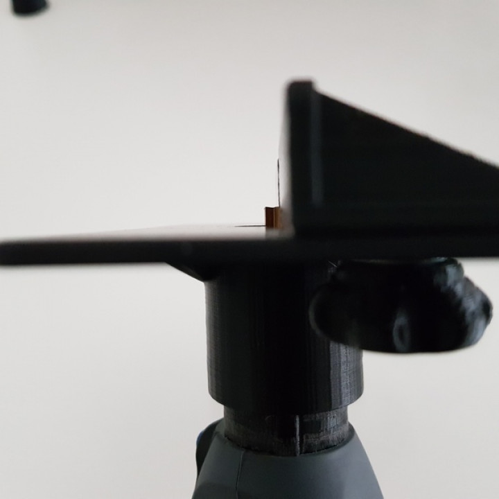 3D Printable Dremel fully adjustable edge router guide by Eugenio Pompella