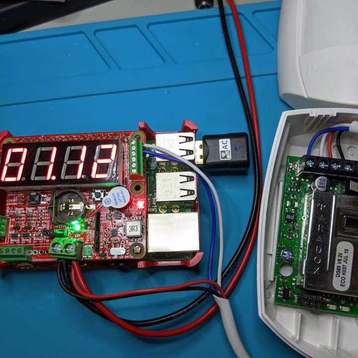 3D Printable Rpi Dead Man Alarm (RDMA) Raspberry Pi Hat Case by Simon