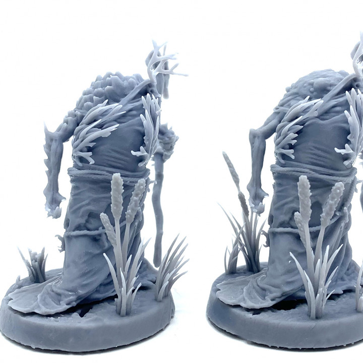 3D Printable Swamp Witch (2 variations) by Mini Monster Mayhem