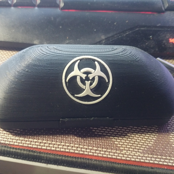 3D Printable Glasses biohazard case by Antonio Jiménez