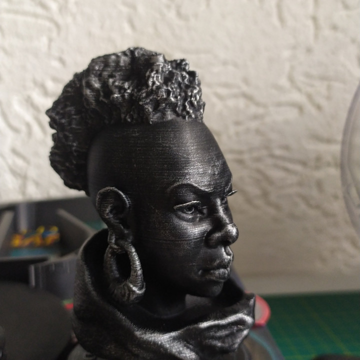 3D Printable Woman head by Silvano Junior