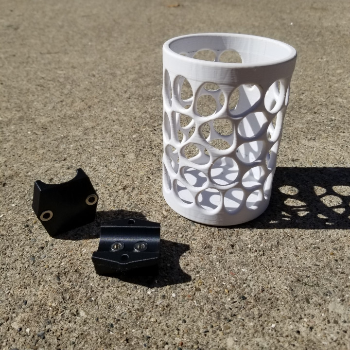 3D Printable Veroni Style Waterbottle Holder by Ambient