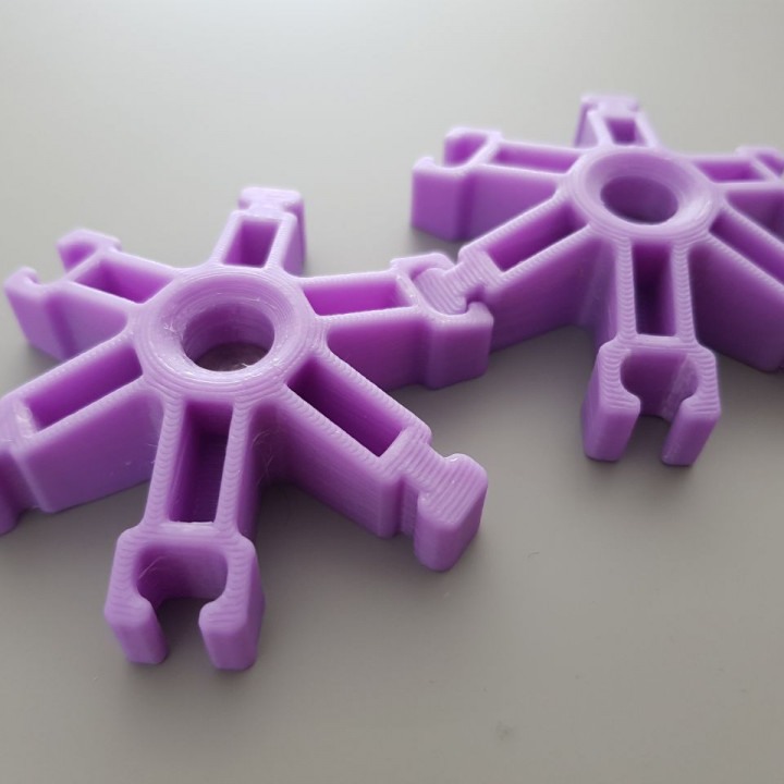 3D Printable Magnetic USB Flash Drive Holder by Fedor