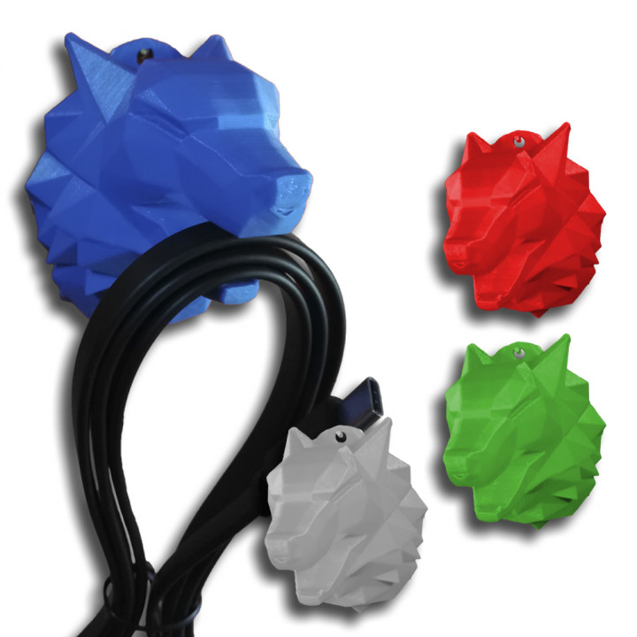 3D Printable Wolf hook by Luis