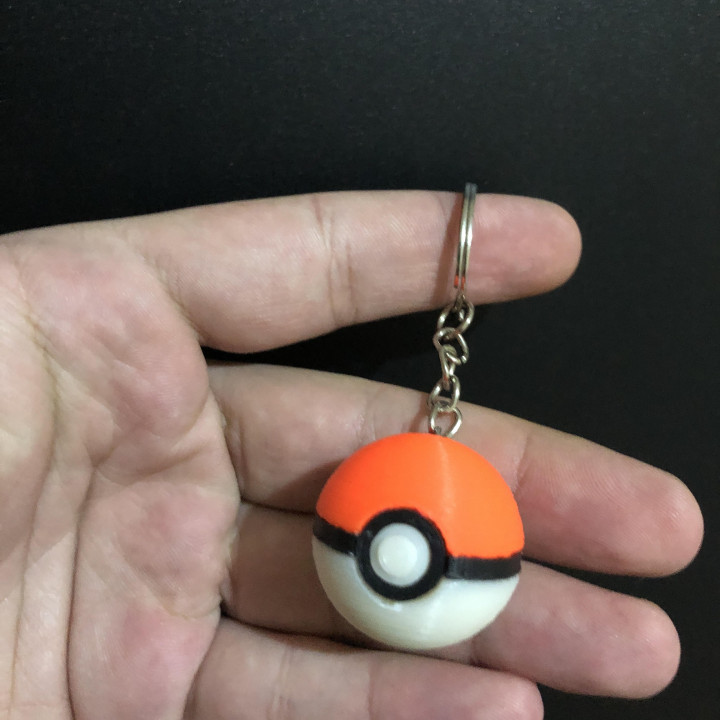 3D Printable Pokeball Keychain Multicolor by Hégon Noernberg Naves