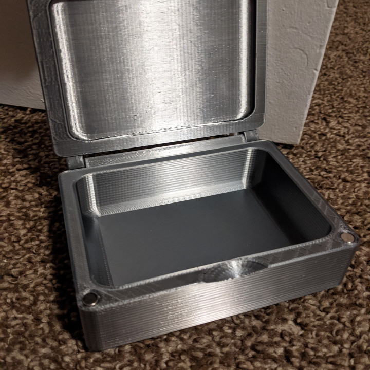 3D Printable D&D Dice Box by Rachel B