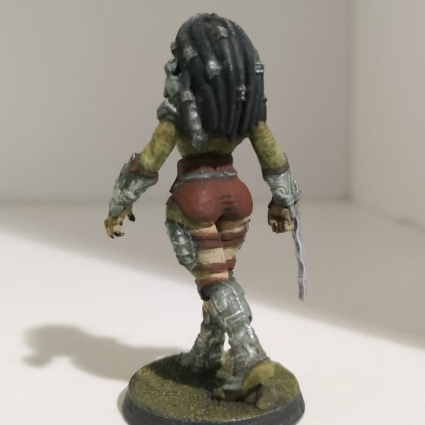 3D Printable HANDLER VIXEN SKULL HUNTER by PAPSIKELS MINIATURES